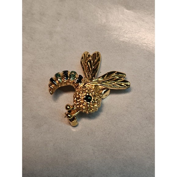 Gerry'S | Jewelry | Vintage Gerrys Gold Tone Wasp Insect Brooch Lapel ...